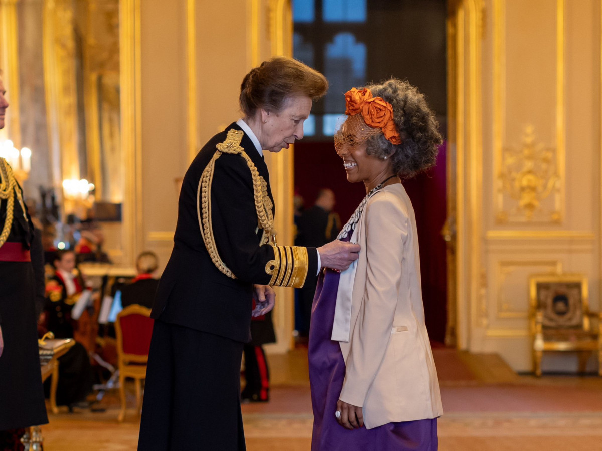 Trust Chief Nurse receives MBE at Windsor Castle - Buckinghamshire ...
